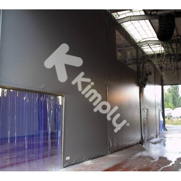 Rideau de séparation d'atelier pour l'industrie.